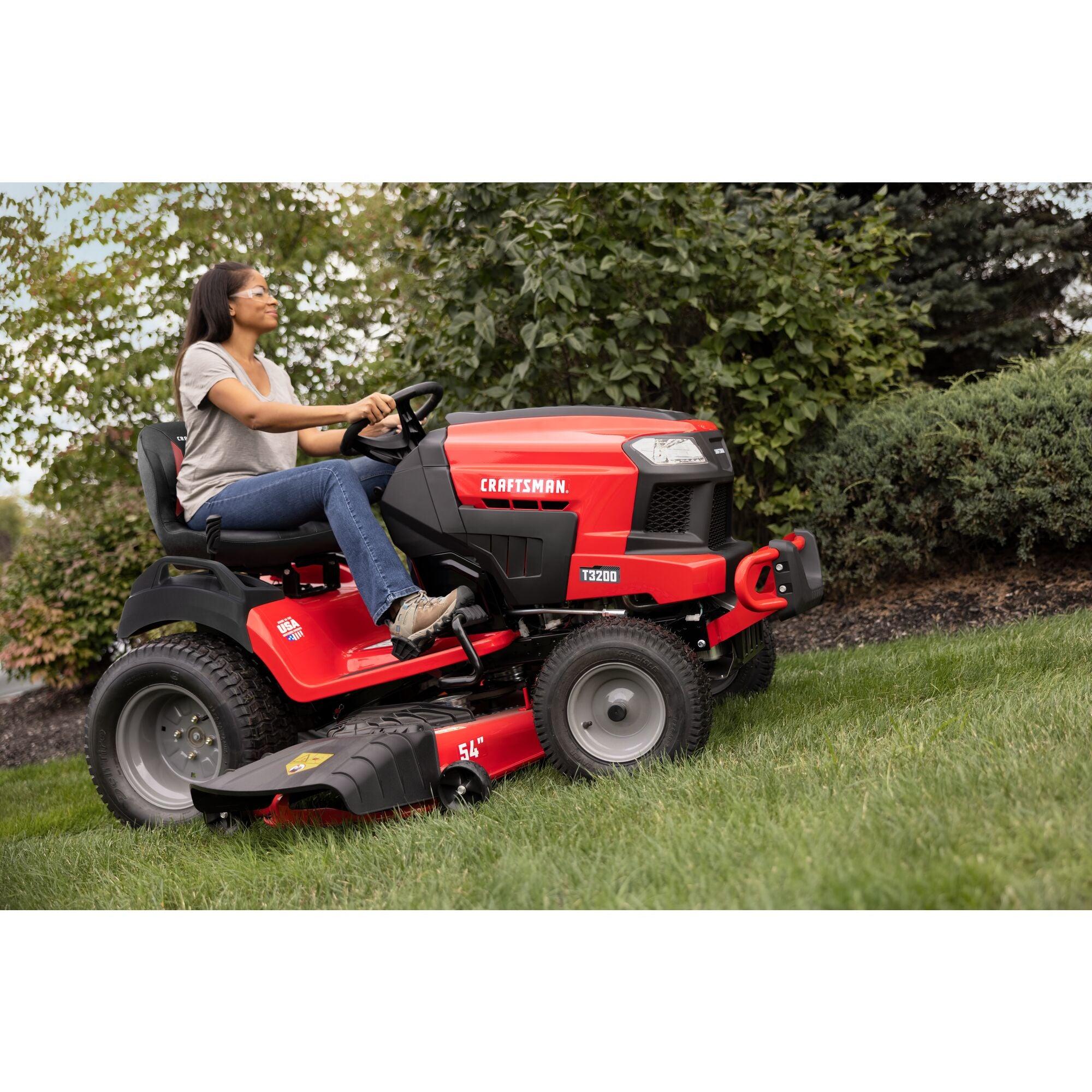 Craftsman 54-in V-Twin Hydrostatic TURN TIGHT Mower (T3200)