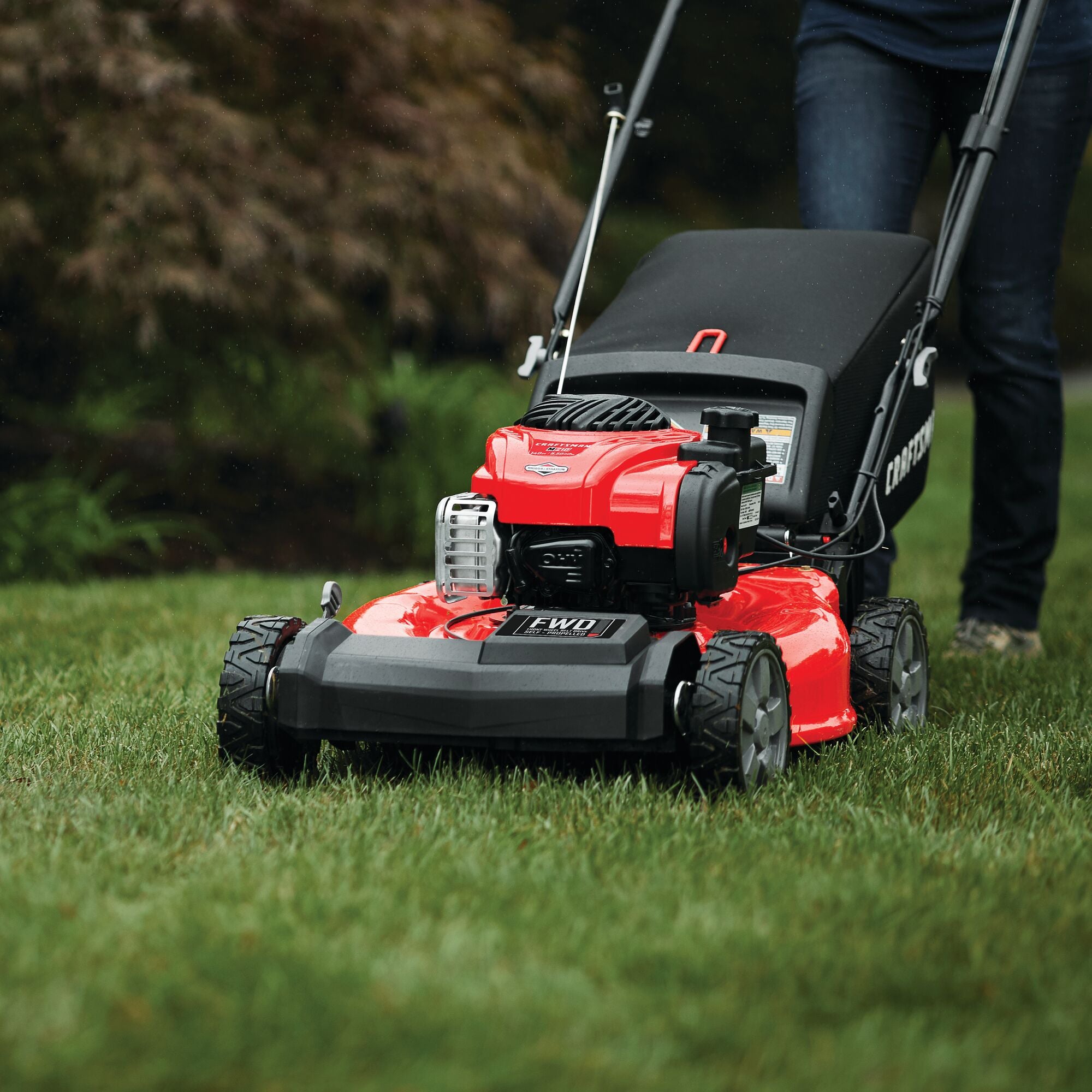 Craftsman 21-in 140Cc Briggs and Stratton Engine Fwd Self-Propelled Mower