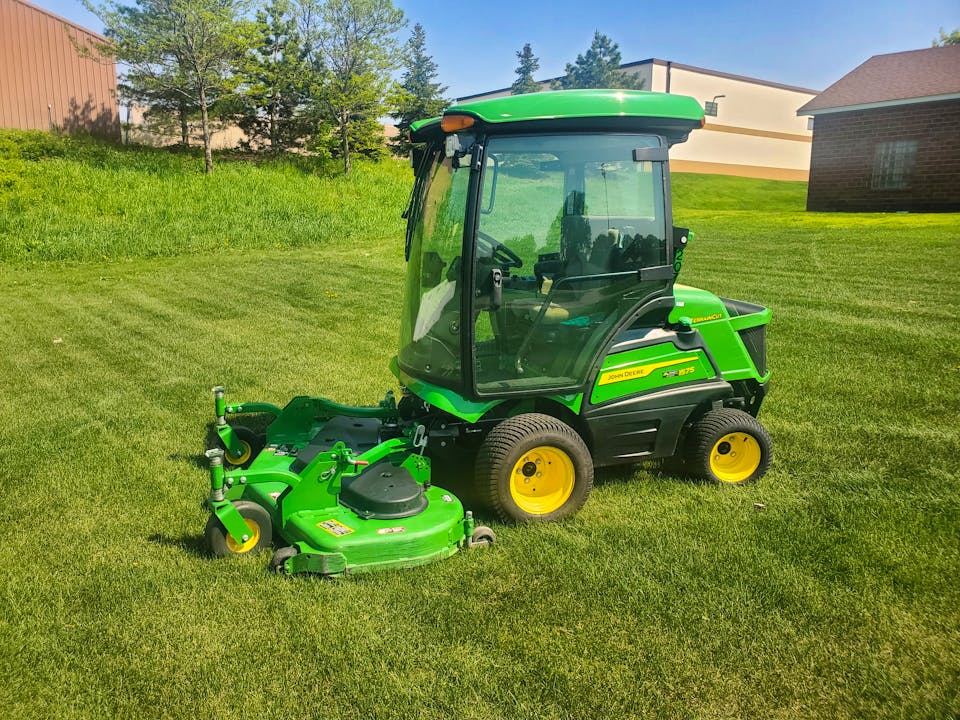 John Deere 1575 Mower | AllMachines