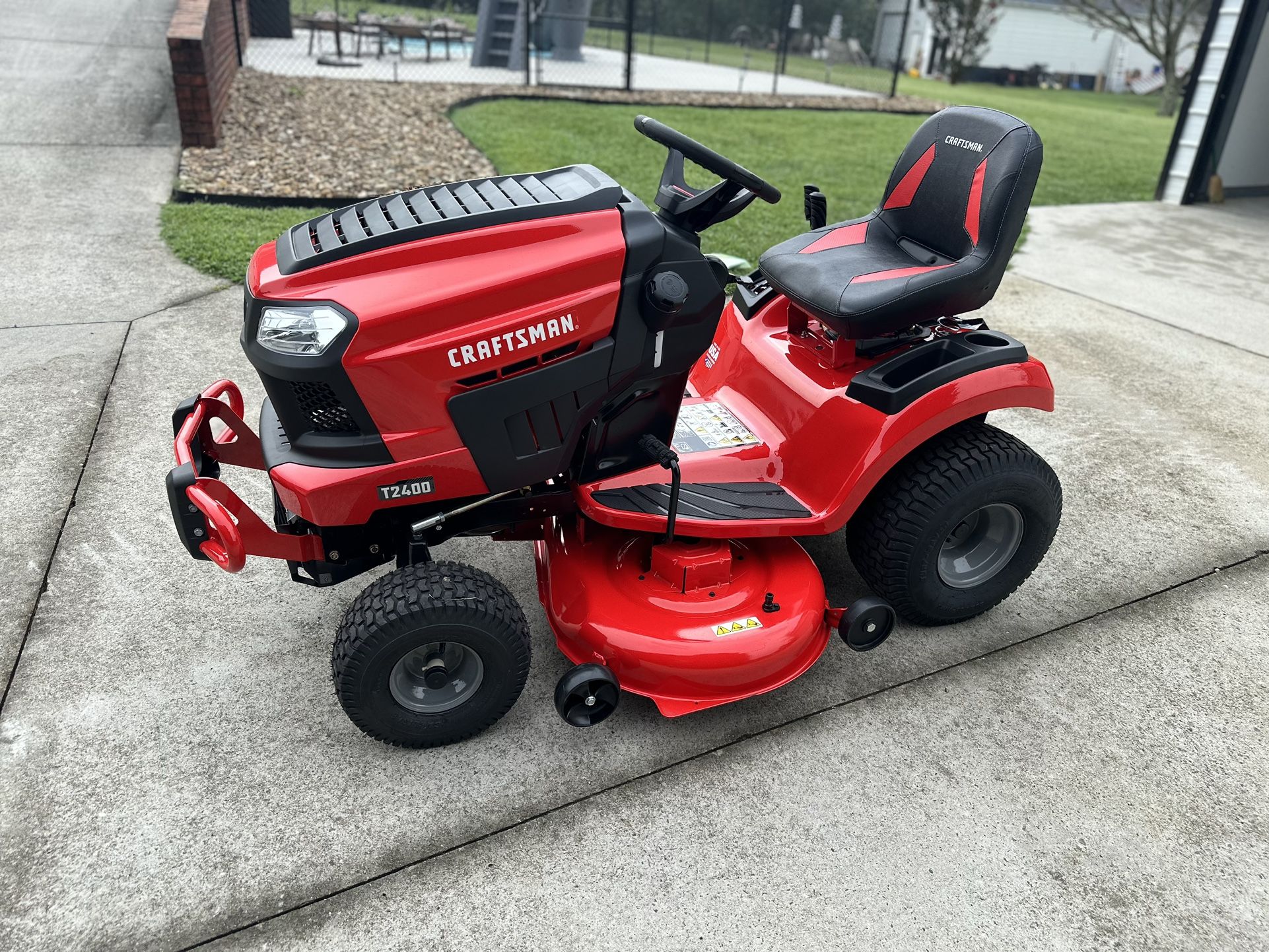 Craftsman 46-in KOHLER V-Twin Hydrostatic TURN TIGHT Mower (T2400)